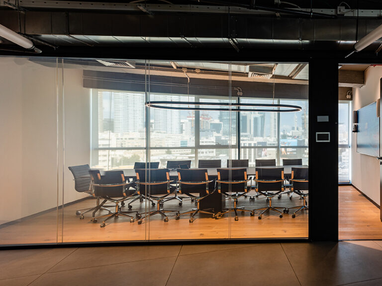 Smart Glass | Switchable Glass | Electric Glass - Gauzy